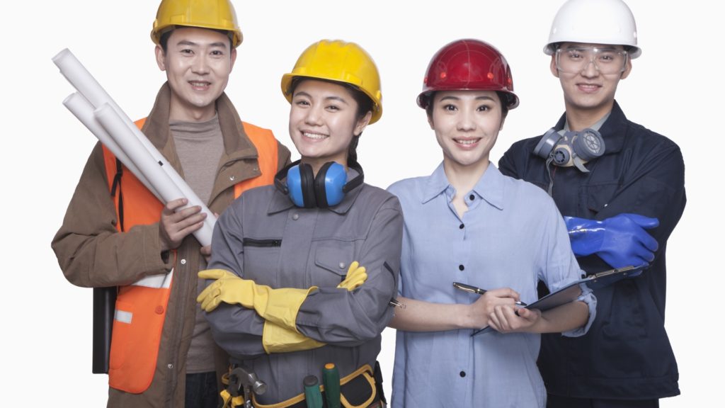 Elegancia funcional: La nueva era de la vestimenta laboral - IRL